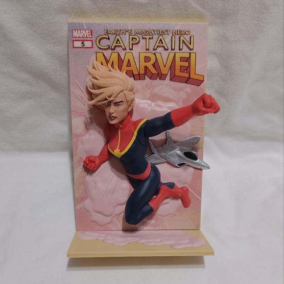 Marvel | Other | Marvel The Avengers Captain Marvel Comic Standee W ...